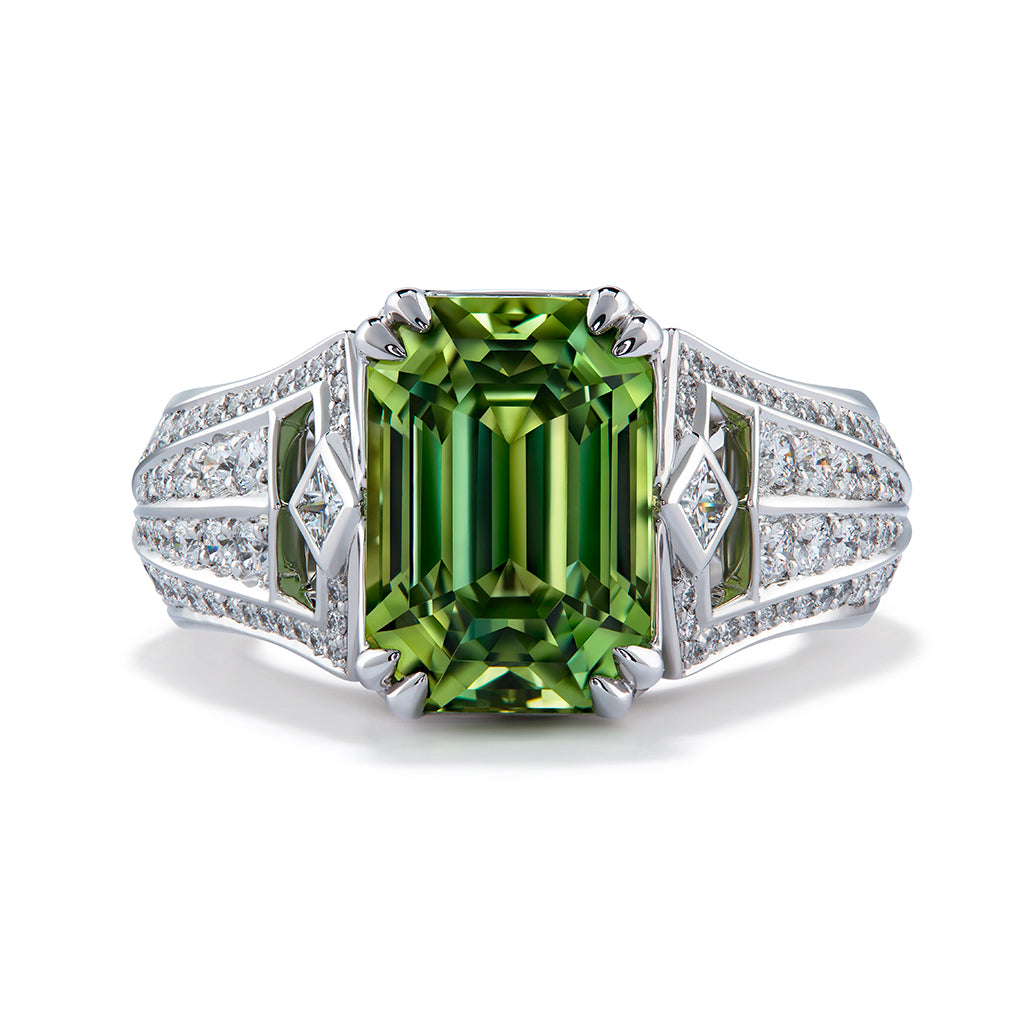 Vanadium Chrysoberyl Ring with D Flawless Diamonds set in Platinum ...